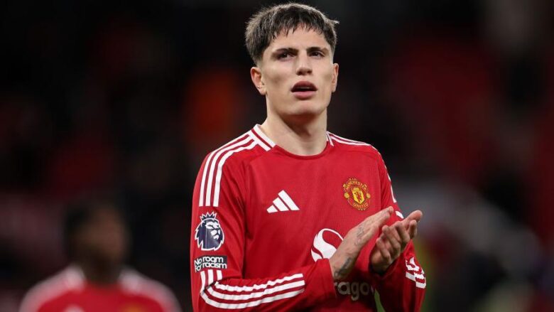 Alejandro Garnacho Biography, Height, Weight, Age, Stats, Wife, Salary ...