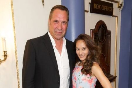 David Seaman Biography, Height, Weight, Age, Stats, Wife, Salary, Net ...