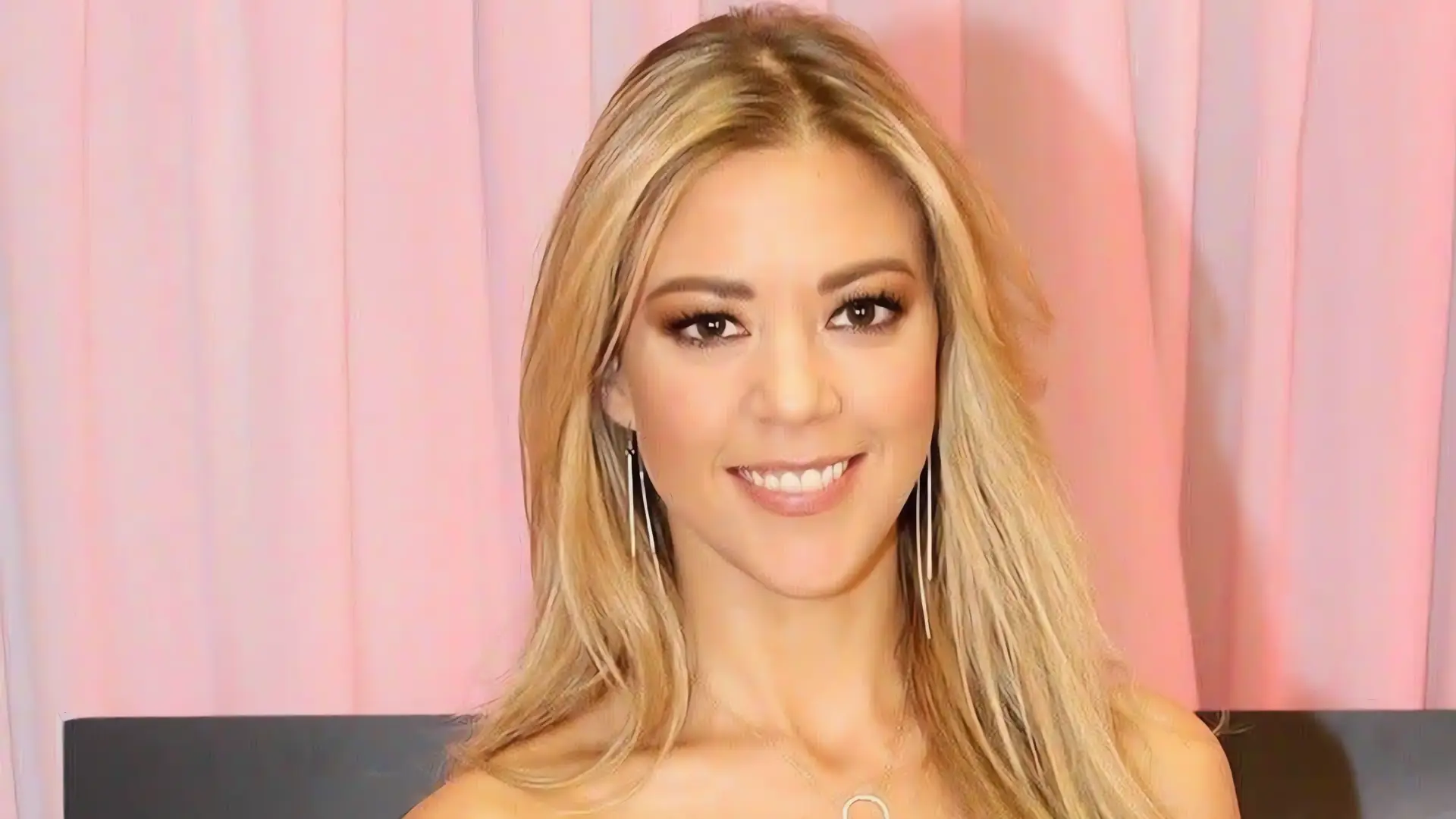 Fernanda Castillo Biography, Height, Weight, Age, Movies, Husband ...