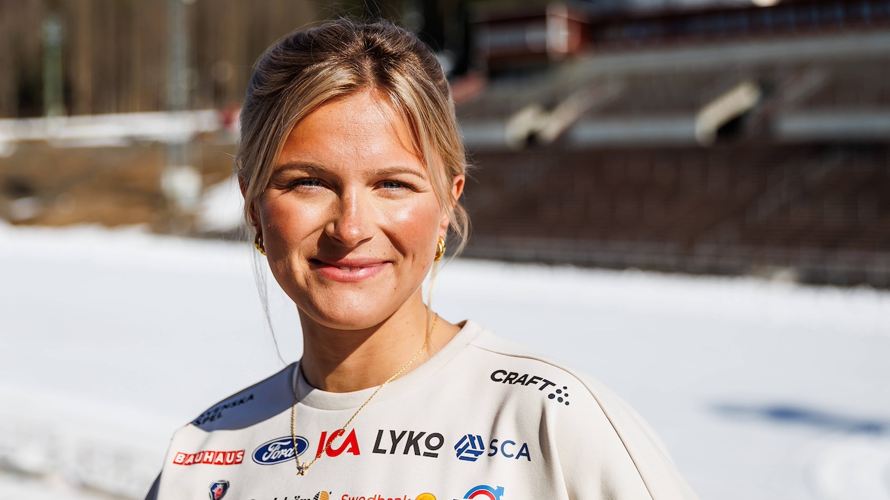 Frida Karlsson Biography, Height, Weight, Age, Movies, Husband, Family ...