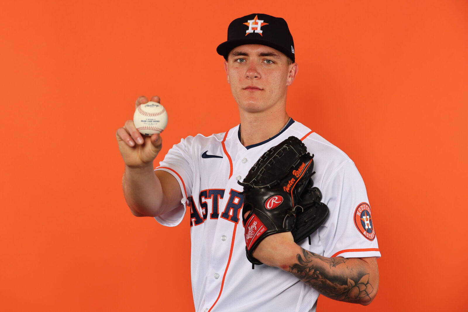 Hunter Brown Biography, Height, Weight, Age, Stats, Wife, Salary, Net ...