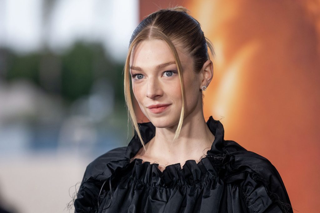 Hunter Schafer Biography, Height, Weight, Age, Movies, Husband, Family ...
