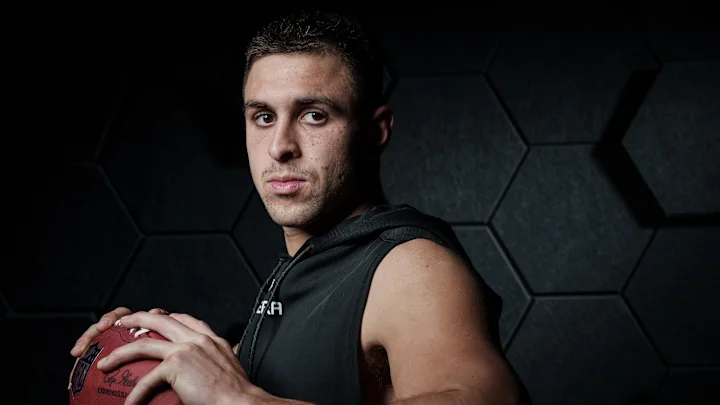 Jack Bech Biography, Height, Weight, Age, Stats, Wife, Salary, Net ...