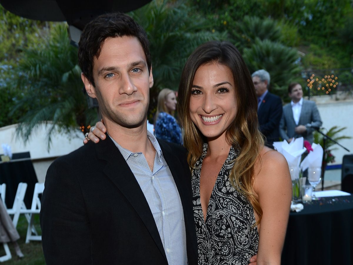 Justin Bartha Biography, Height, Weight, Age, Movies, Wife, Family ...