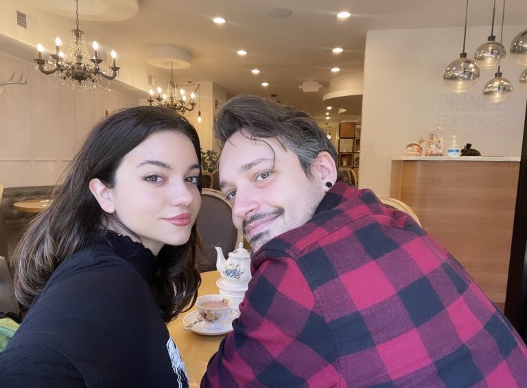 Lauren LaVera Biography, Height, Weight, Age, Movies, Husband, Family ...