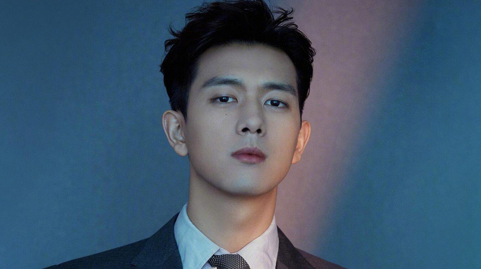 Li Xian Biography, Height, Weight, Age, Movies, Wife, Family, Salary ...