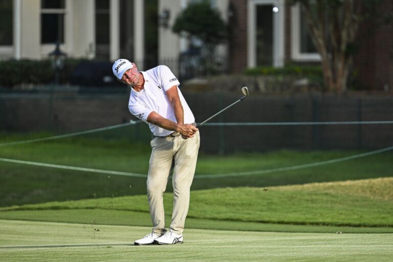 Lucas Glover Biography, Height, Weight, Age, Stats, Wife, Salary, Net ...