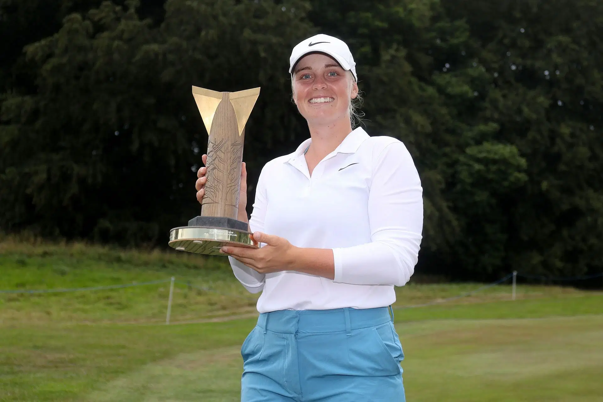 Maja Stark Biography, Height, Weight, Age, Stats, Husband, Salary, Net ...