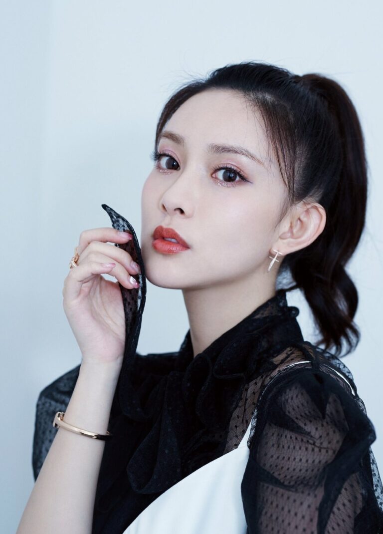 Meng Ziyi Biography, Height, Weight, Age, Movies, Husband, Family ...