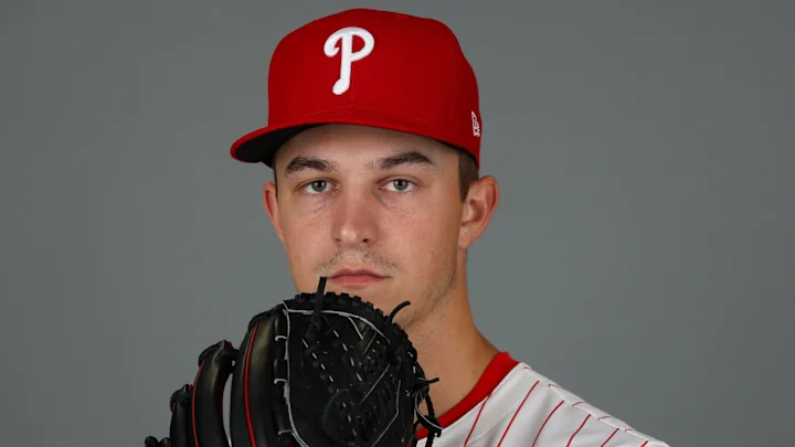 Mick Abel Biography, Height, Weight, Age, Stats, Wife, Salary, Net ...