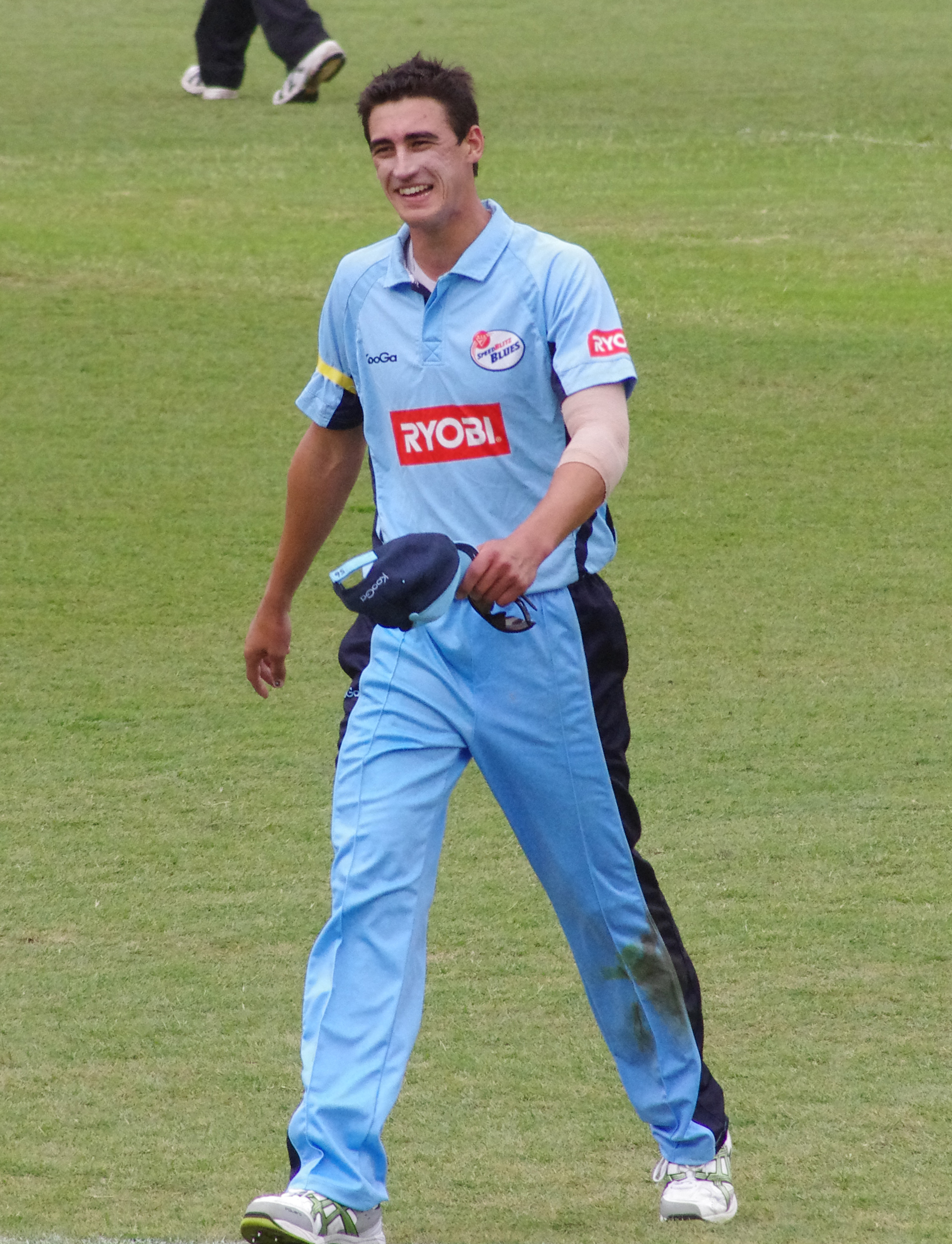 Mitchell Starc Biography, Height, Weight, Age, Salary, Net Worth, Wife ...
