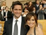 Peter Hermann Biography, Height, Weight, Age, Movies, Wife, Family ...
