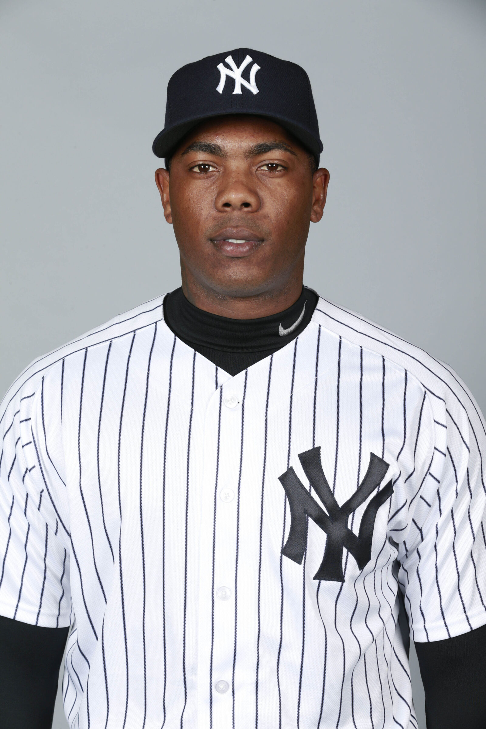 Aroldis Chapman Biography, Height, Weight, Age, Stats, Wife, Salary ...