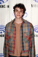 Benjamin Wadsworth Biography, Height, Weight, Age, Movies, Wife, Family ...