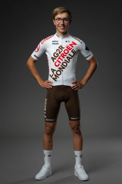 Benoît Cosnefroy Biography, Height, Weight, Age, Stats, Wife, Salary ...