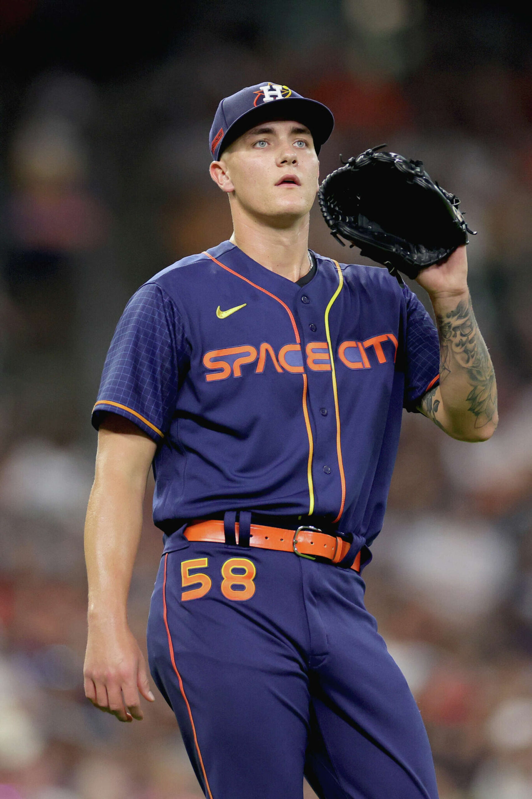 Hunter Brown Biography, Height, Weight, Age, Stats, Wife, Salary, Net ...