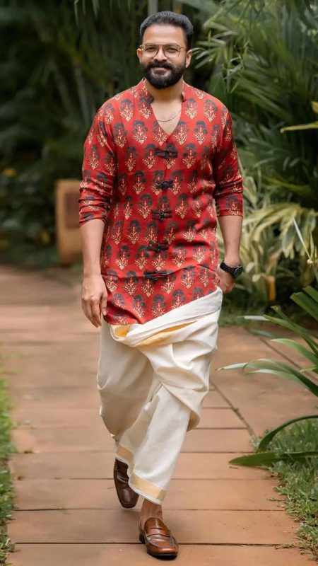 Jayasurya Biography, Height, Weight, Age, Movies, Wife, Family, Salary ...