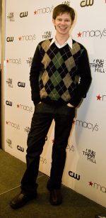 Lee Norris Biography, Height, Weight, Age, Movies, Wife, Family, Salary ...