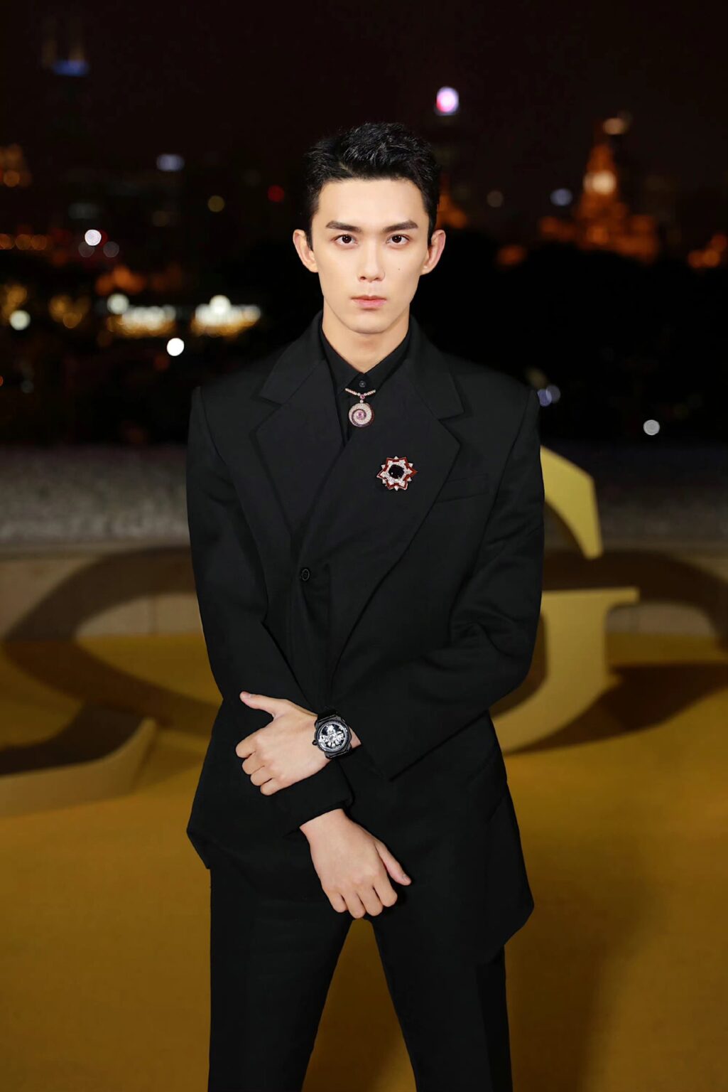 Leo Wu Biography, Height, Weight, Age, Movies, Wife, Family, Salary ...