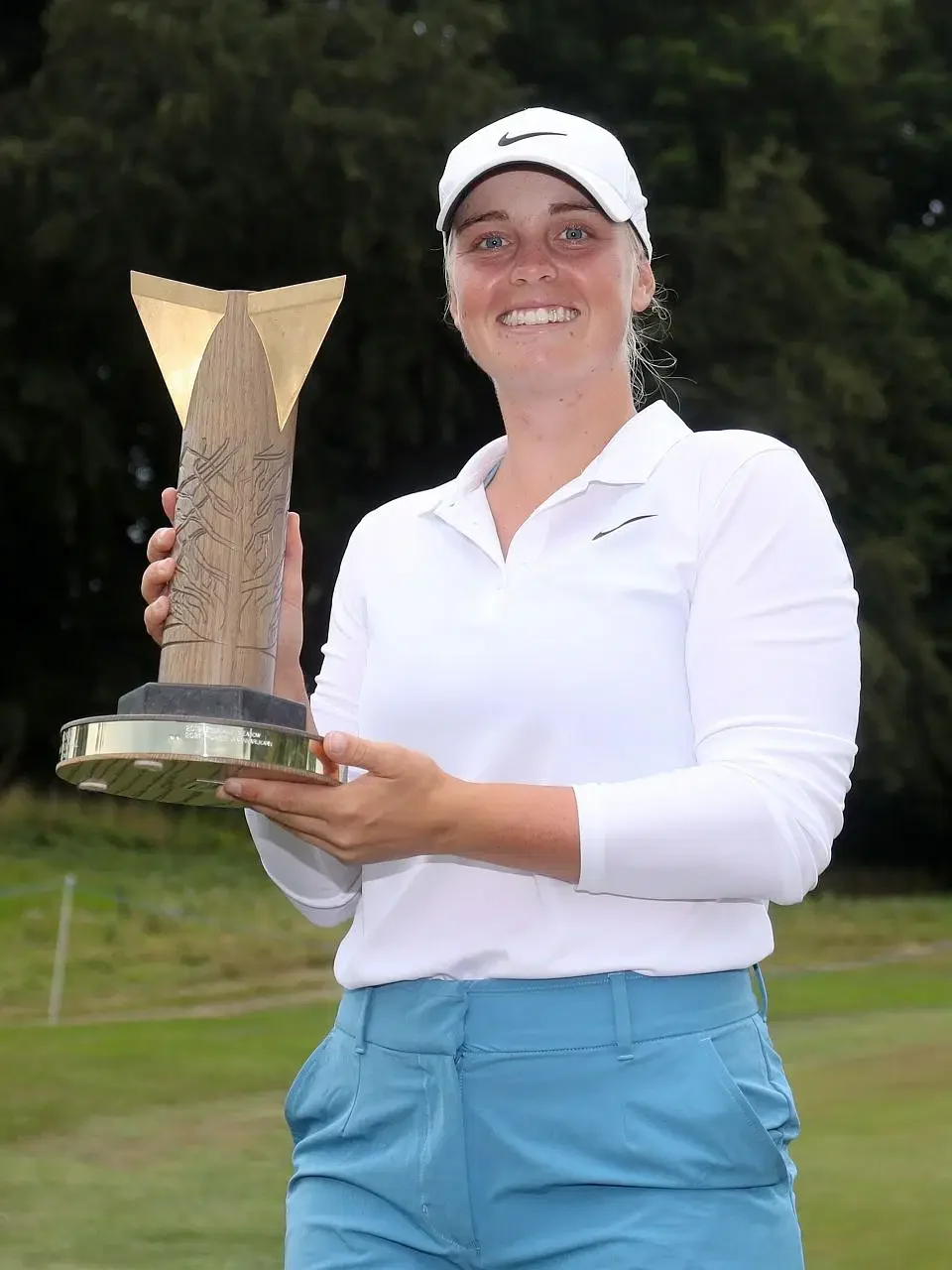 Maja Stark Biography, Height, Weight, Age, Stats, Husband, Salary, Net ...