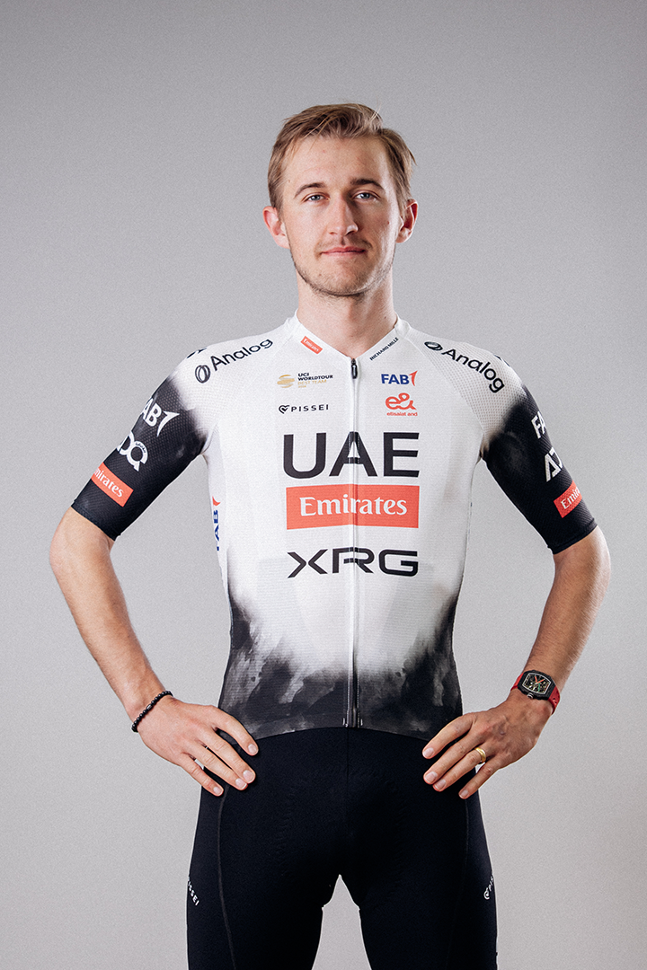 Mikkel Bjerg Biography, Height, Weight, Age, Stats, Wife, Salary, Net ...