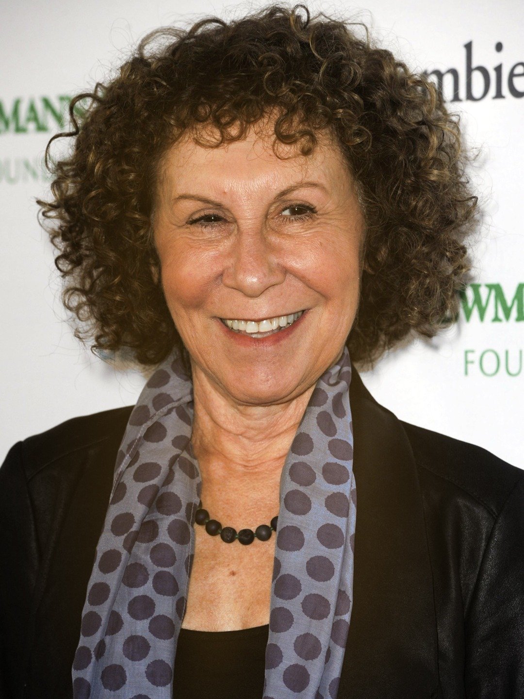 Rhea Perlman Biography, Height, Weight, Age, Movies, Husband, Family ...