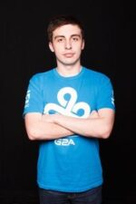 Shroud Biography, Height, Weight, Age, Stats, Wife, Salary, Net Worth ...