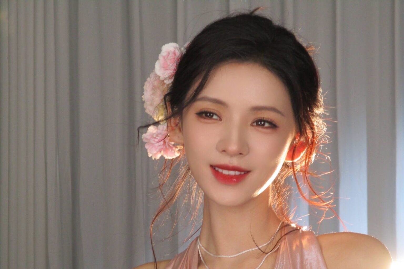 Zhang Yuxi Biography, Height, Weight, Age, Movies, Husband, Family, Salary, Net Worth, Facts ...